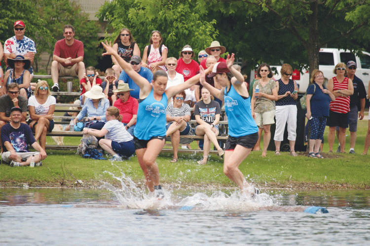 Logrolling competition returns to Gladstone | News, Sports, Jobs ...
